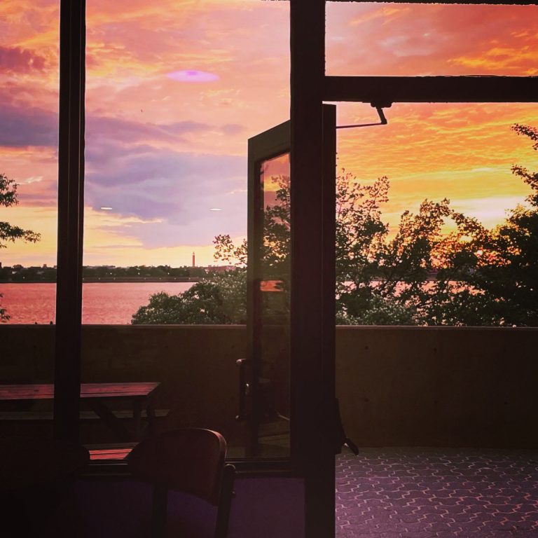 GRIND | kitchen + bar – Sarnia's Premiere Lounge Restaurant